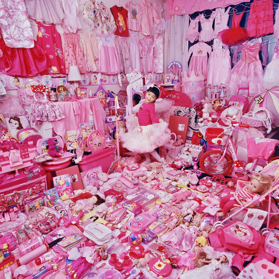 Jeeyoo and Her Pink Things (from “The Pink Project”) - JeongMee Yoon ...